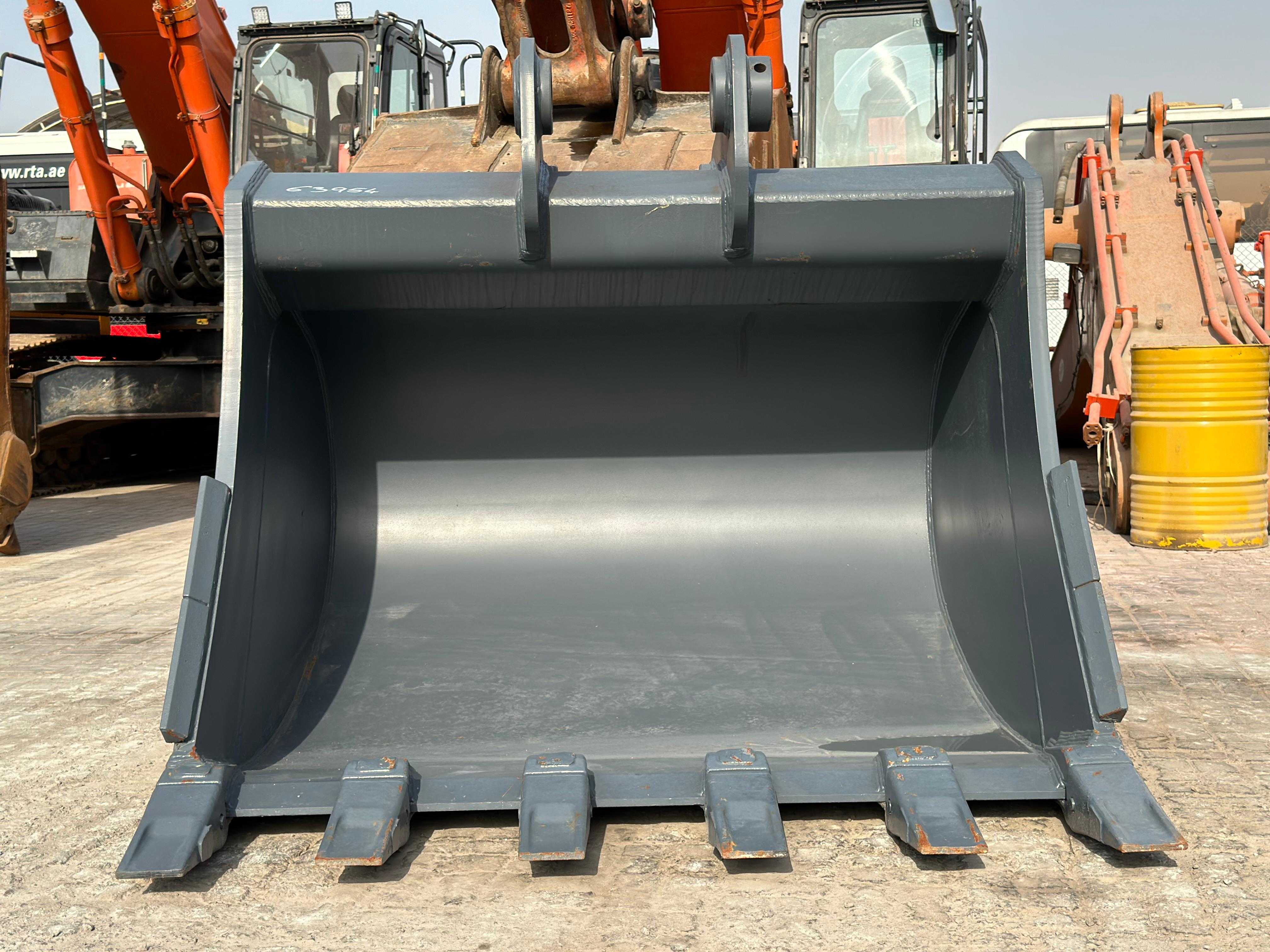 UNSED STRICKLAND BUCKET SUITABLE FOR 36 TON EXCAVATORS | MHJ Heavy ...