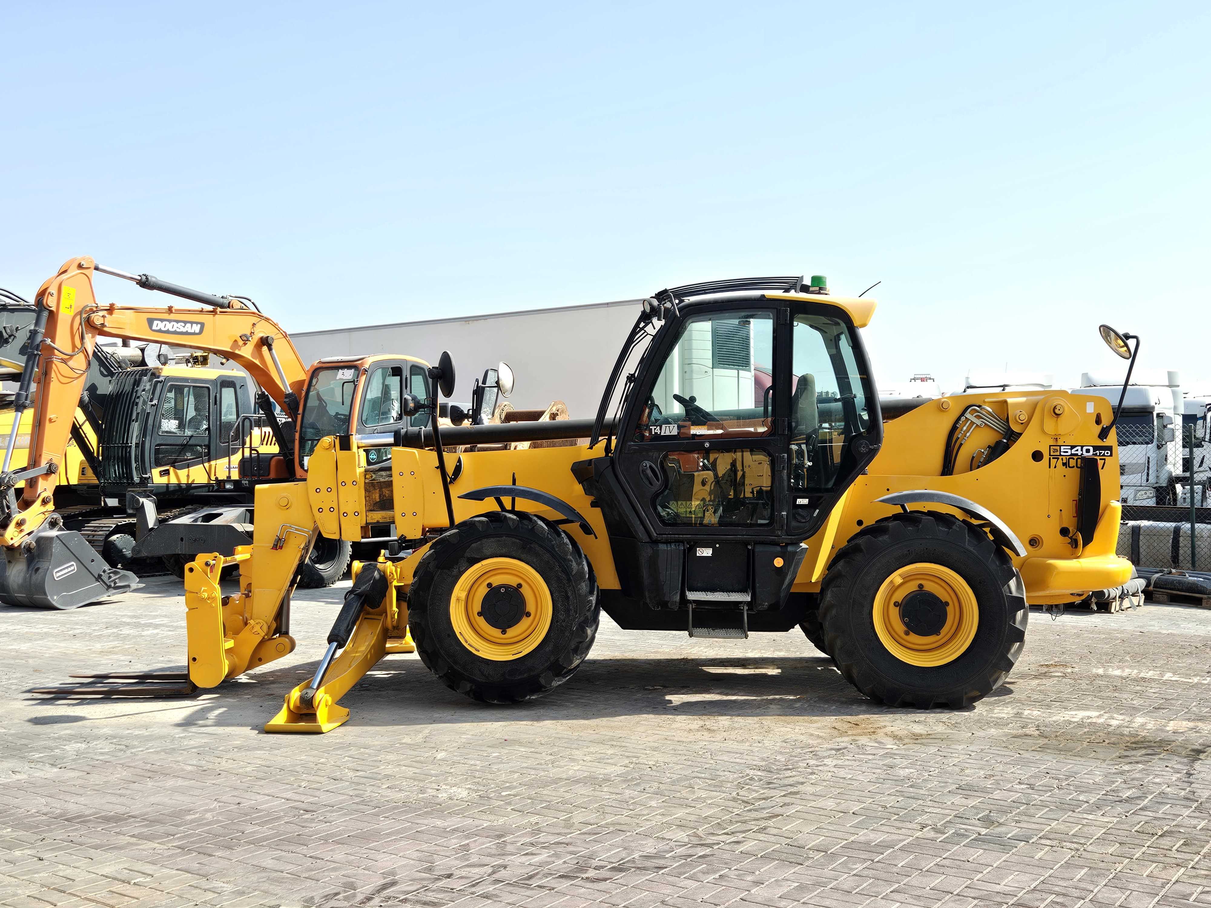 Year : 2018 Working Hours : 4965